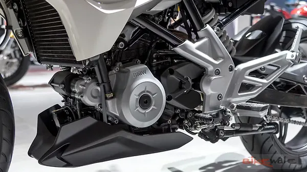 BMW G310R First Look Review - BikeWale