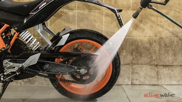 6 basic tips for cleaning your motorcycle - BikeWale