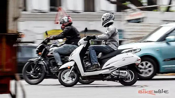 6 tips for filtering through traffic on your motorcycle - BikeWale