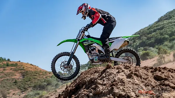 Kawasaki KX250F First Ride Review - BikeWale