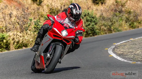 MV Agusta F4R First Ride Review - BikeWale