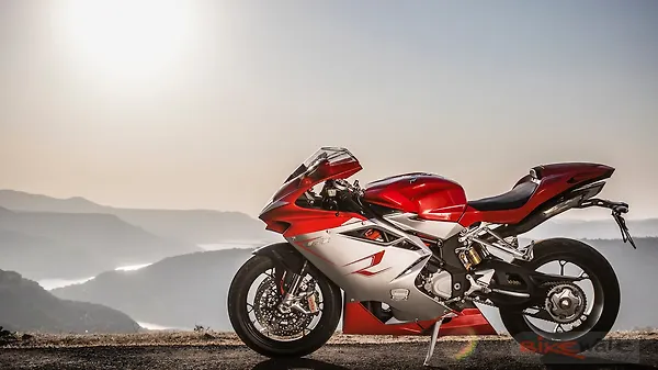 MV Agusta F4R First Ride Review - BikeWale
