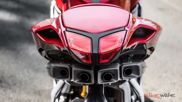MV Agusta F4R First Ride Review - BikeWale