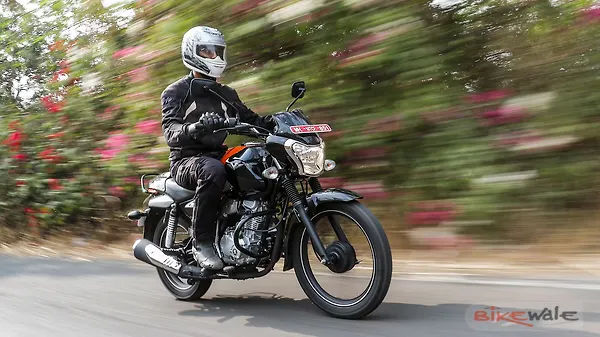Bajaj V12 First Ride Review - BikeWale