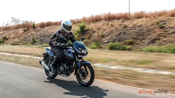2017 Bajaj Pulsar 180 Launch Ride Review - BikeWale