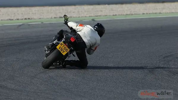 2017 Triumph Street Triple RS Track Ride Review - BikeWale