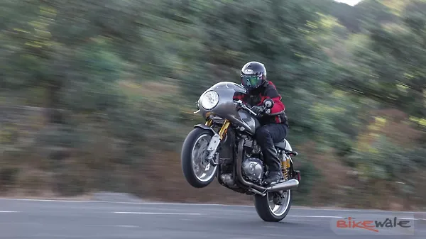 Triumph Thruxton R Price, Images & Used Thruxton R Bikes - BikeWale