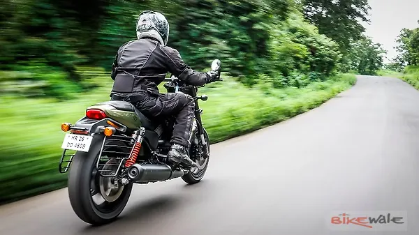 Harley-Davidson Street Rod First Ride Review - BikeWale
