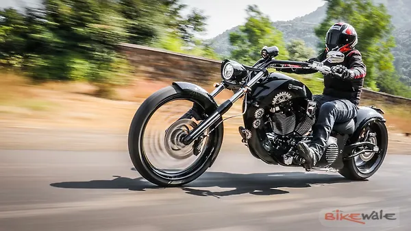 Avantura Choppers Rudra Launch Ride - BikeWale