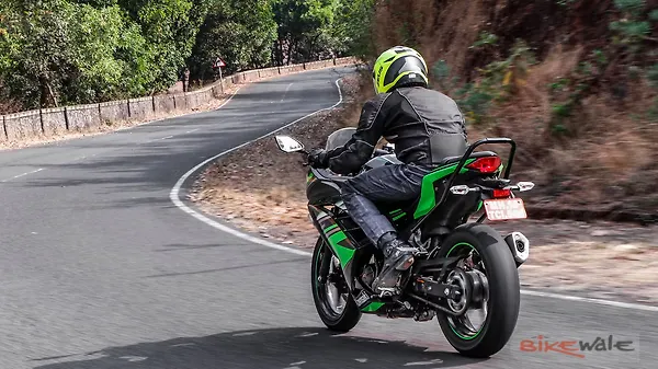 Kawasaki Ninja 300 First Ride Review - BikeWale
