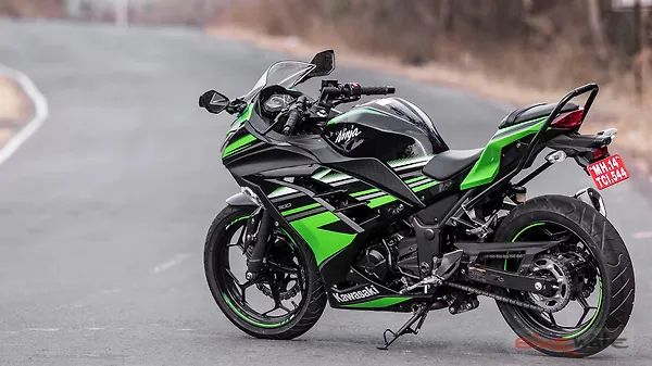 Kawasaki Ninja 300 First Ride Review - BikeWale