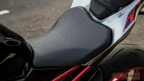 2019 Kawasaki Z900 First Ride Review - BikeWale