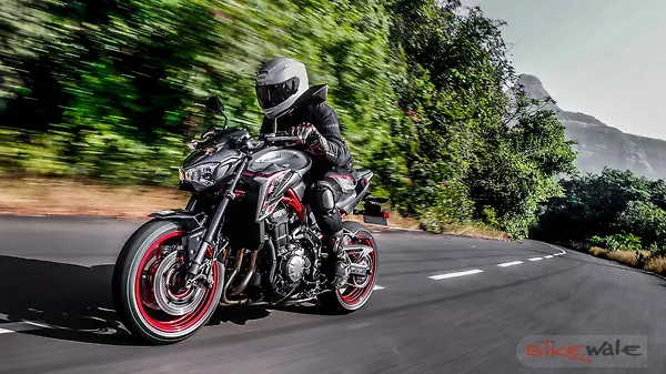 2019 Kawasaki Z900 First Ride Review - BikeWale