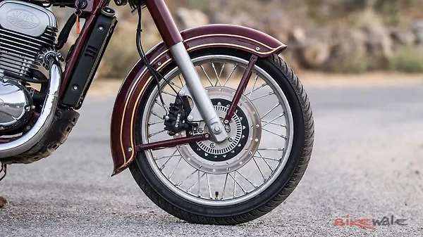 2019 Jawa Standard First Ride Review - BikeWale