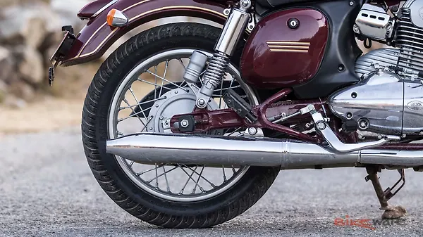 2019 Jawa Standard First Ride Review - BikeWale