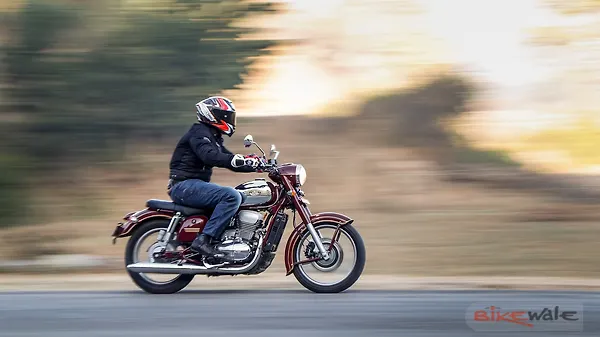 2019 Jawa Standard First Ride Review - BikeWale
