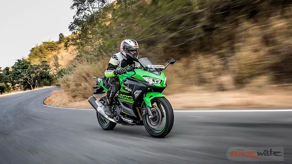 Kawasaki Ninja 400 Price, Images & Used Ninja 400 Bikes - BikeWale