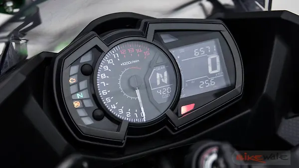 Kawasaki Ninja 400 First Ride Review - BikeWale