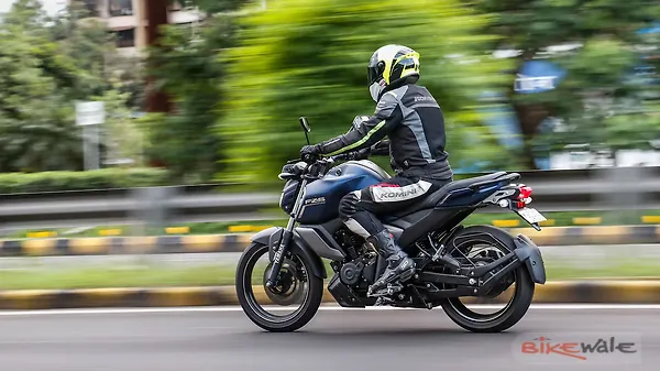 Yamaha FZ V3 Price - Mileage, Images, Colours | BikeWale
