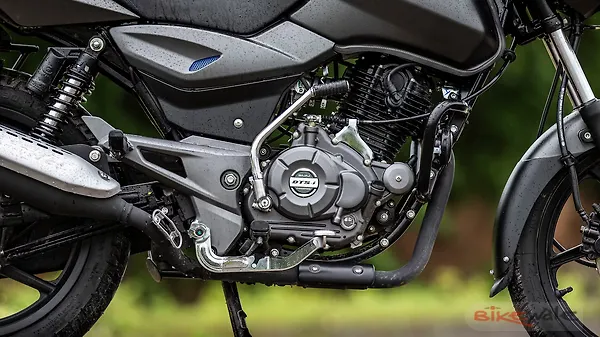 Bajaj Pulsar 125 Price - Mileage, Images, Colours | BikeWale