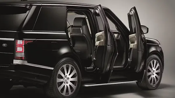 Range Rover unveils Sentinel armoured SUV - CarWale
