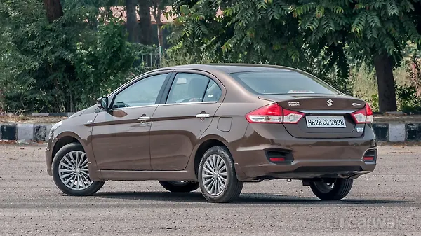 Maruti Ciaz hybrid First Drive Review - CarWale