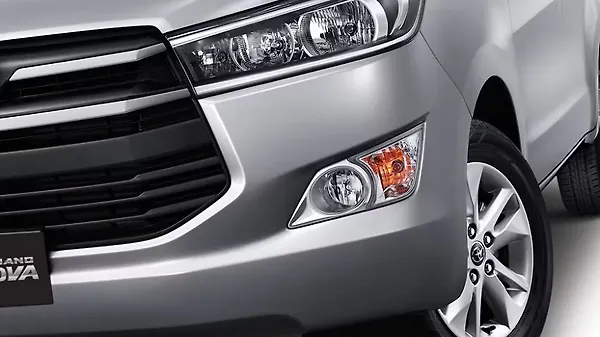 2016 Toyota Innova Photo gallery - CarWale