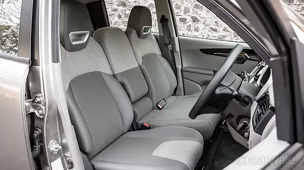 Mahindra KUV100 Road Test - CarWale