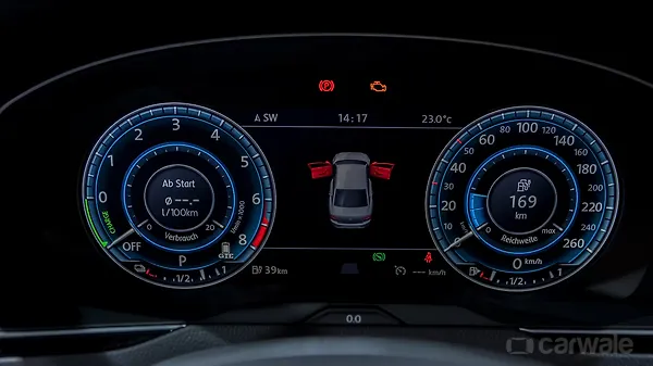 Volkswagen Passat GTE hybrid photo gallery - CarWale