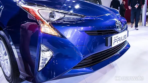 Toyota Prius Photo Gallery - CarWale