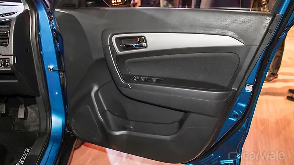 Maruti Vitara Brezza picture gallery - CarWale