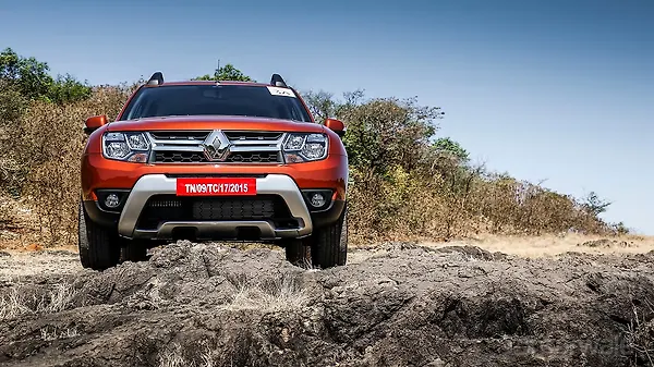 Discontinued Duster [2016-2019] 110 PS RXZ 4X2 AMT Diesel on road Price ...