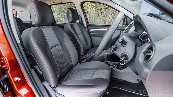 Renault Duster facelift AMT First Drive Review - CarWale