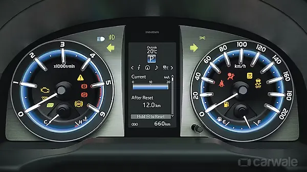 Toyota Innova Crysta - Photo Gallery - CarWale