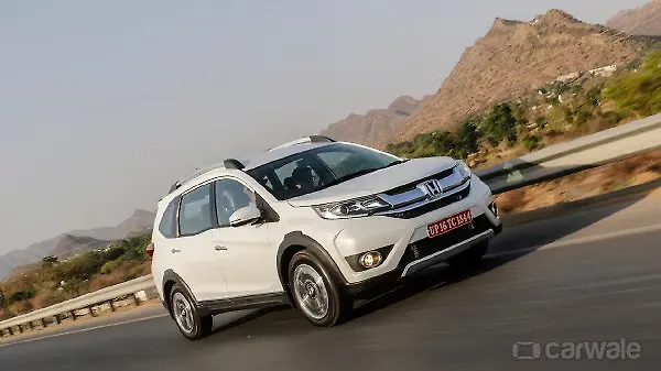Spec Comparo: Honda BR-V vs Hyundai Creta vs Renault Duster - CarWale