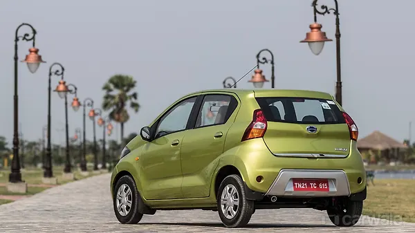 Datsun Redigo First Drive Review - CarWale
