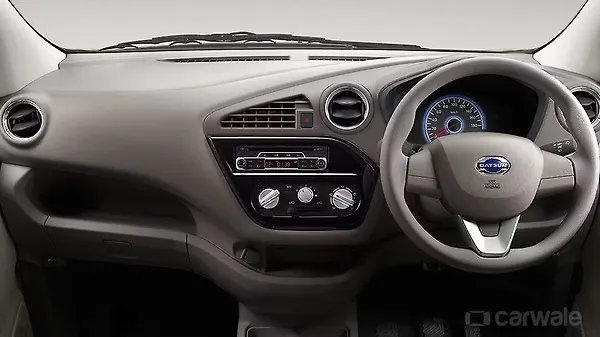 Datsun Redigo variants explained - CarWale