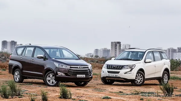 Toyota Innova Crysta Automatic vs Mahindra XUV500 Automatic - CarWale