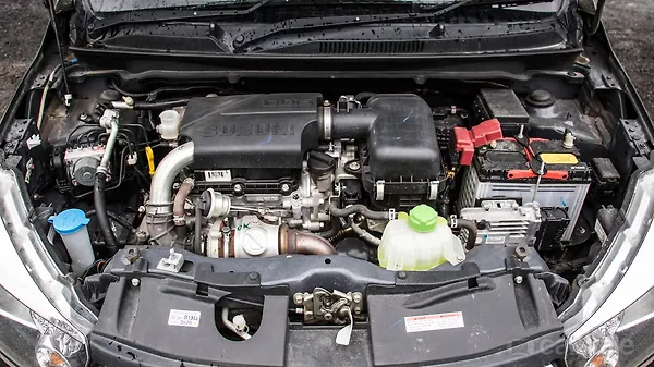 Tata Tiago Revotorq XZ vs Maruti Celerio ZDi - CarWale