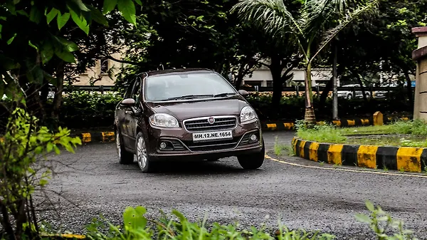 Fiat Linea Price - Images, Colors & Reviews - CarWale