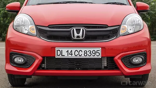 Honda Brio Price - Images, Colors & Reviews - CarWale