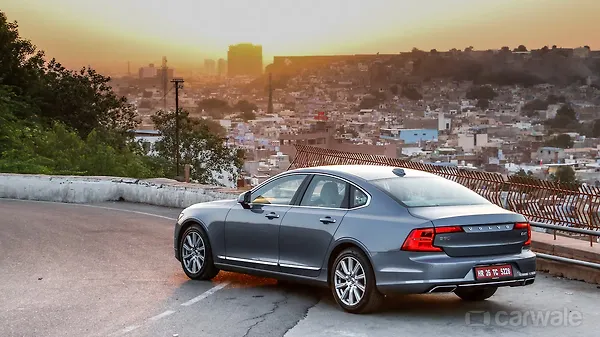 Volvo S90 Price - Images, Colours & Reviews - CarWale