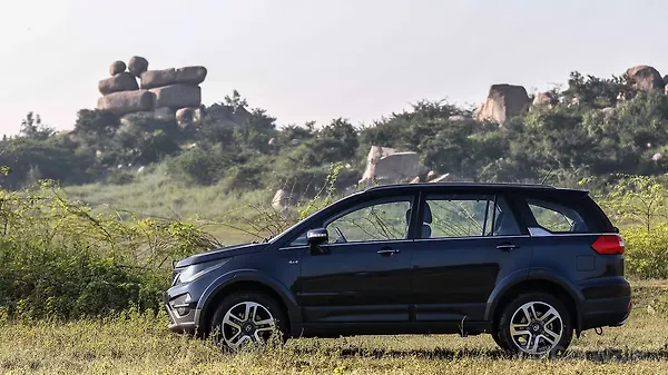 Tata Hexa First Drive Review - CarWale