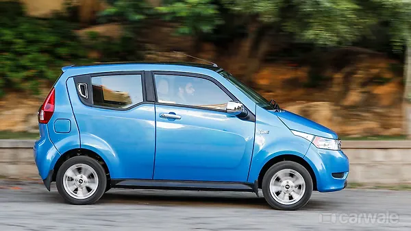 Mahindra e2o Plus Picture Gallery - CarWale