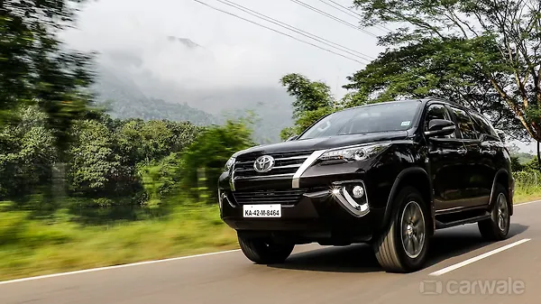 Toyota Fortuner Diesel First Drive - CarWale