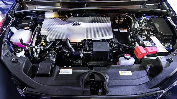 Toyota Prius set for January 2017 launch - CarWale