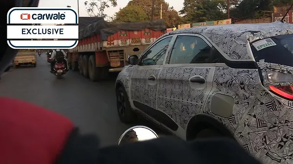 Tata Nexon test mule spotted in Pune - CarWale