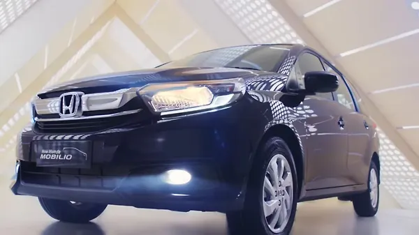 2017 Honda Mobilio Picture Gallery - CarWale