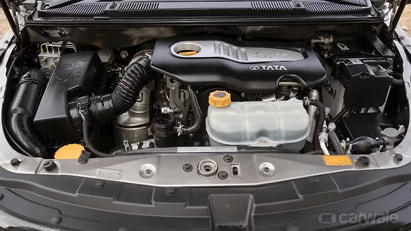 Tata Hexa Road Test Review - CarWale