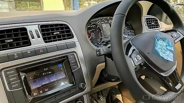2017 Volkswagen Vento spotted with LED DRLs - CarWale